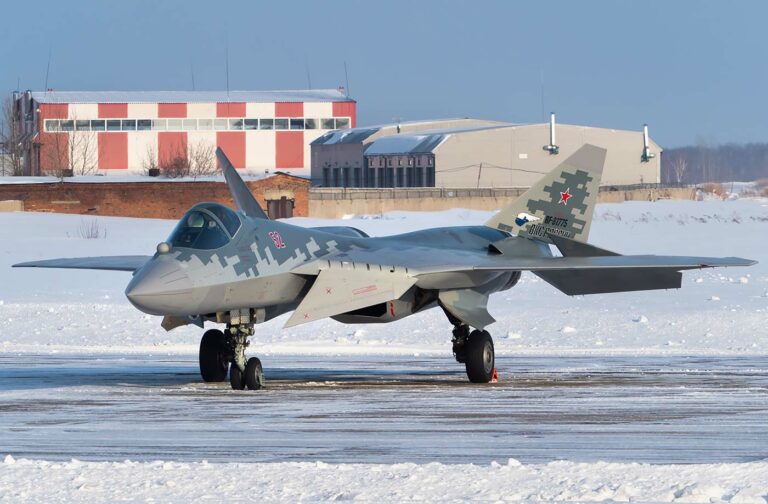 Le Sukhoi Su-57 Felon: Le méchant de “Top Gun: Maverick” - AVION DE CHASSE